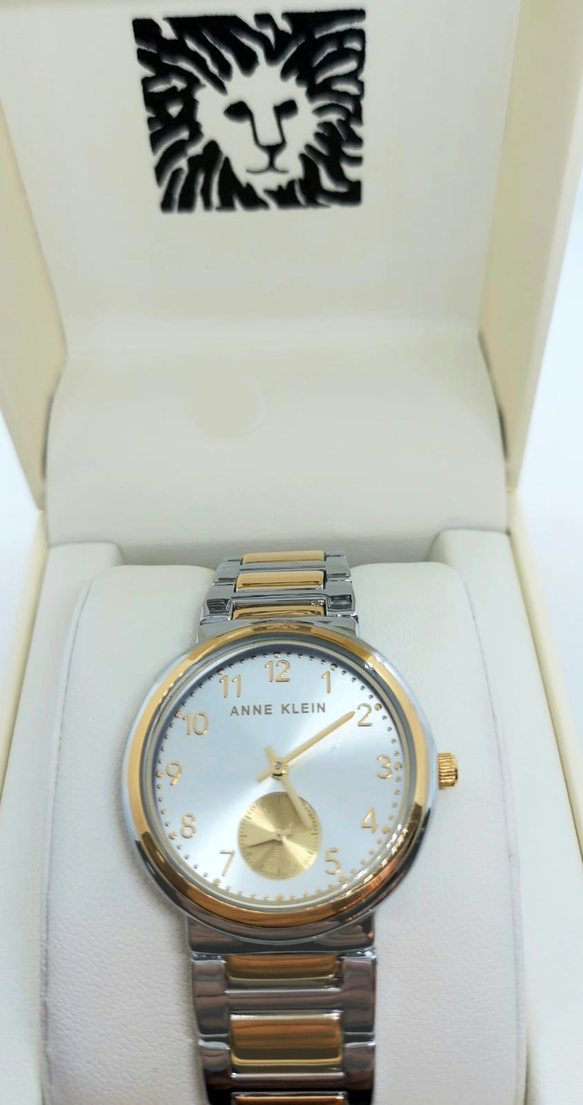 Faiz Khan - Anne Klein
